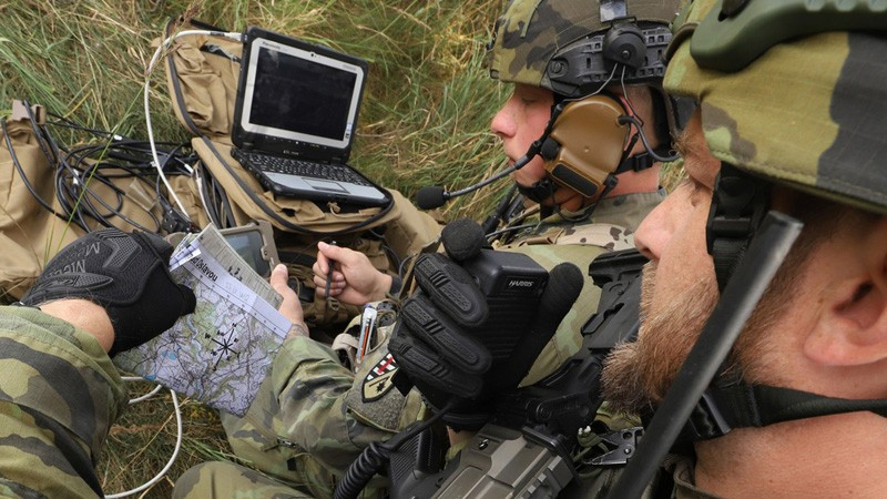 Armáda od USA nakoupí radiostanice a kryptografické prostředky za více ...