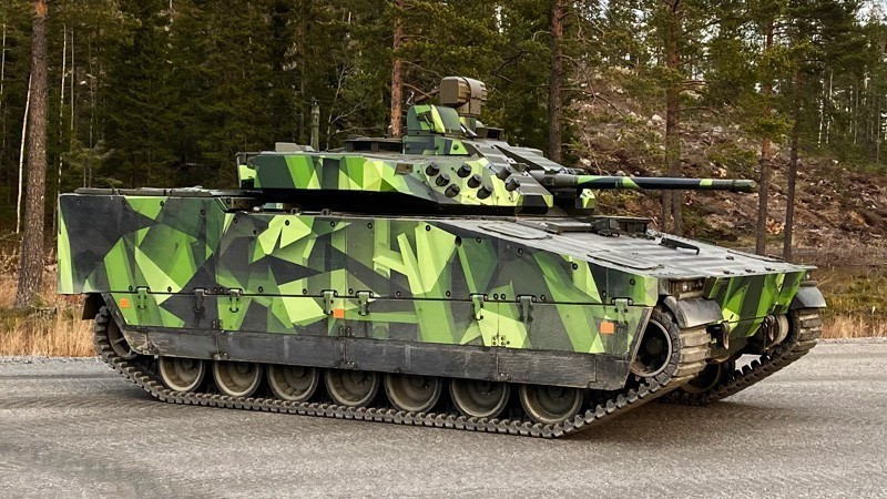 BAE Systems v ČR předává interní otěže, hlavní roli přebírají Švédi ...